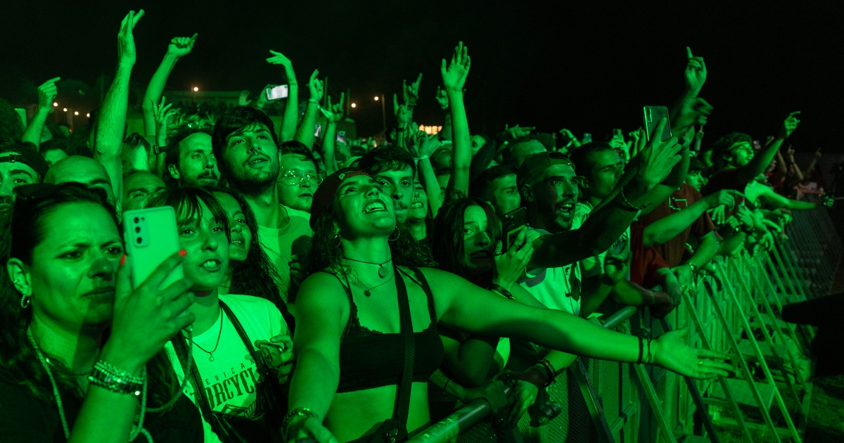 Festival Vilar de Mouros recebeu 70 mil pessoas e volta com quatro dias ... Festival Vilar de Mouros recebeu 70 mil pessoas e volta com quatro dias ...